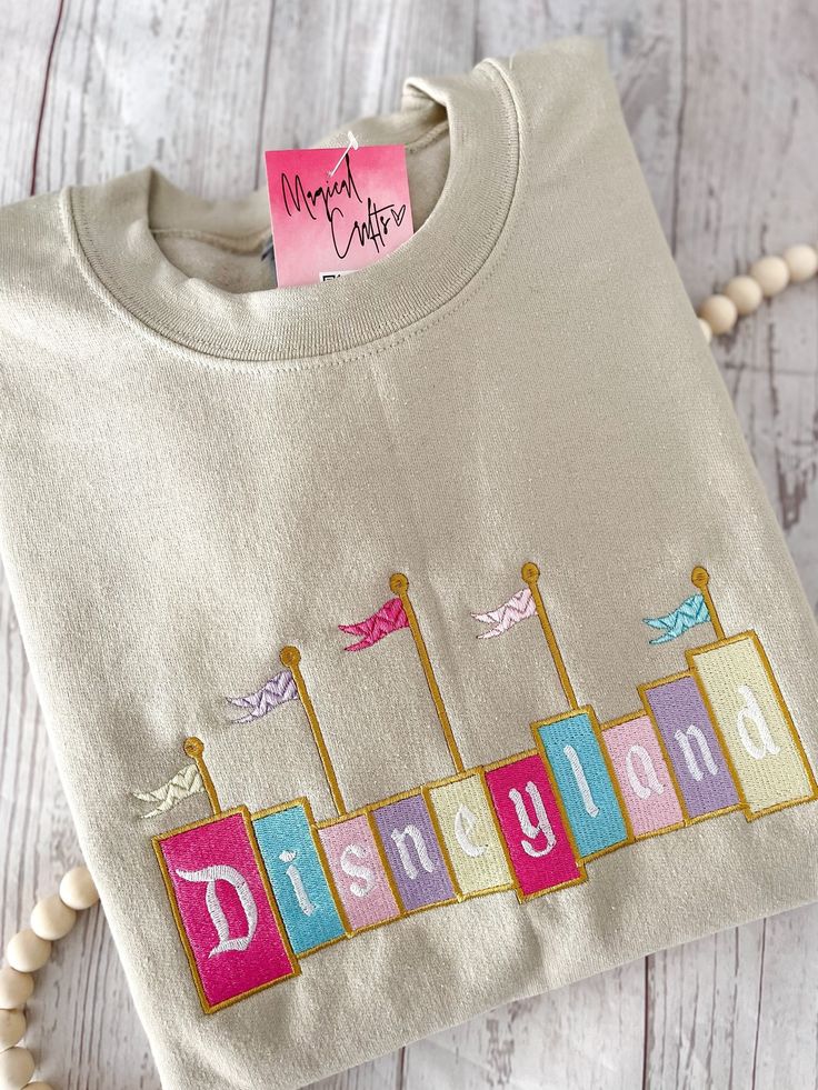 Dland Embroidered Crewneck Sweatshirt – Sand – Tiktok Teenager